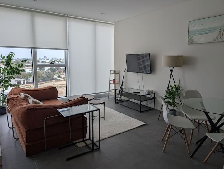 Accor 1br With Secure Parking | Near To Train - Burwood