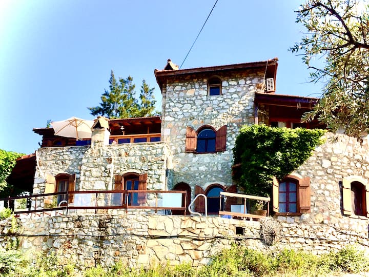 Exotic Stone Villa Top Floor With Pool & Sea View - Selimiye