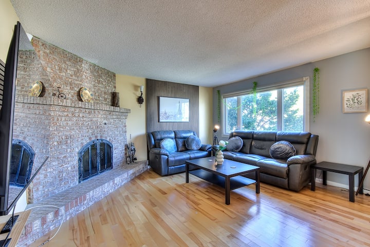 Family Friendly 2br In Longueuil With Parking - Brossard