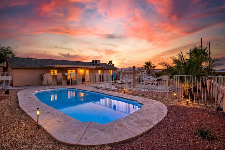 Oasis Retreat | Pool, Grill, Pet Friendly - Havasu Lake, CA