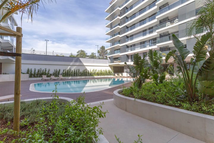 Calm Luxury W/pool, Gym & Parking - Lisboa