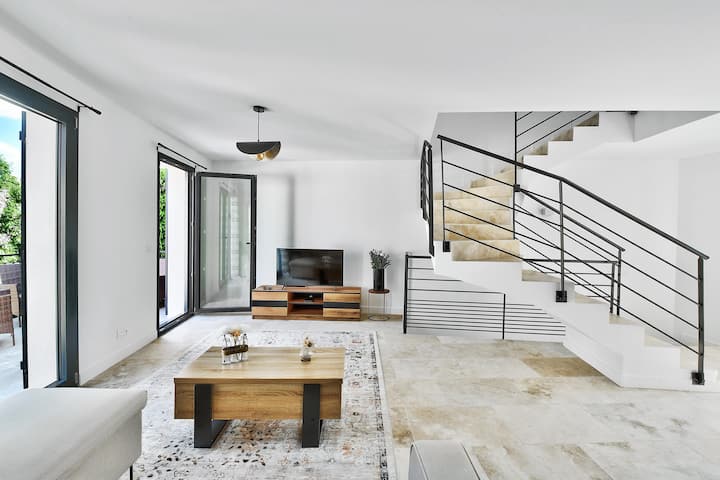 Maison Neuve, Terrasse & Garage Proche Lyon - Neuville-sur-Saône