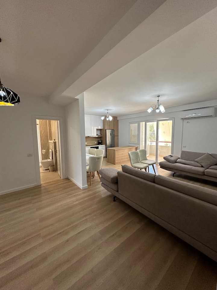 Lilly Apartment - Albanien