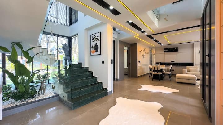 Stilvolle Luxusvilla Mit Privatem Pool In Bestlage - Didim