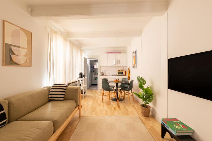 Historic Danish Home 1 | Central Cph | Sleeps 4 - Copenhague