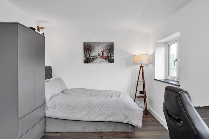 Stylish Studio Near Science Park | Free Parking - Cambridge