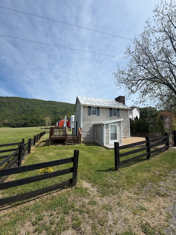 200 Acre River Mountain Retreat At The Springhouse - Strasburg, VA