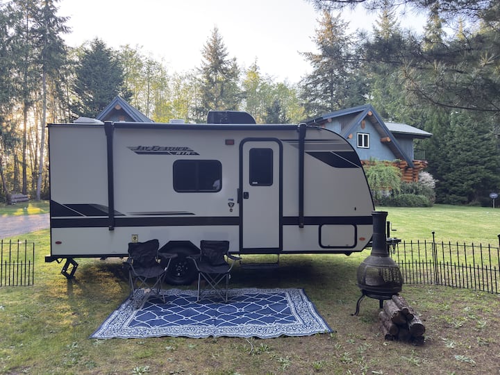 Cozy Without Compromise - Poulsbo, WA