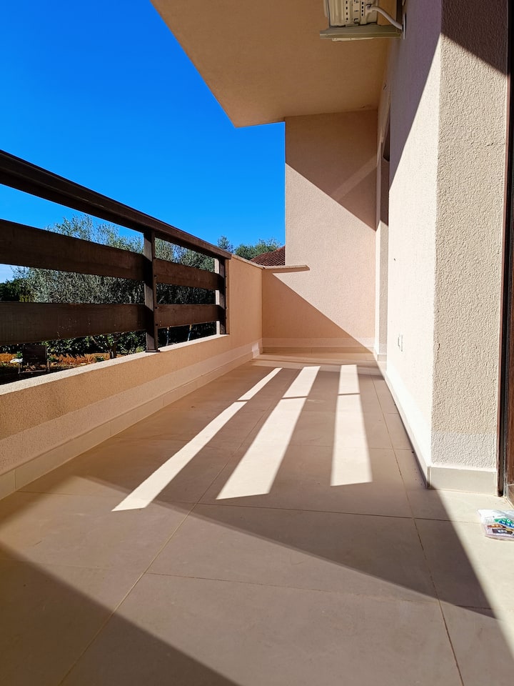 Apartman S Velikom Terasom - Pula