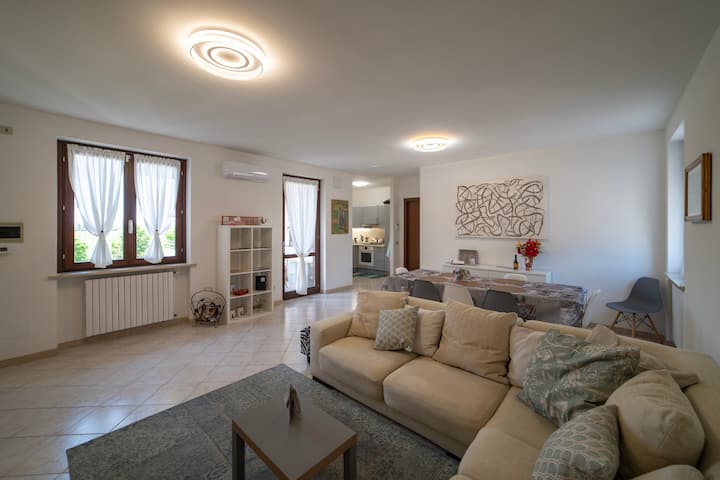 Interno 8 - Franciacorta X 7 - Iseo