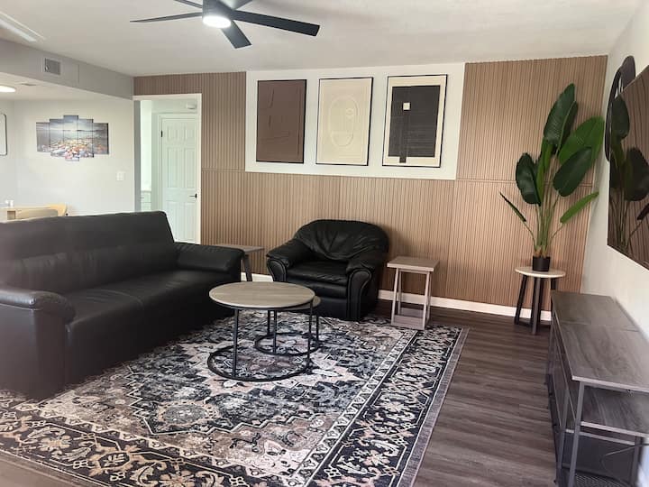 Cute & Cozy Condo Near Asu - Tempe, AZ