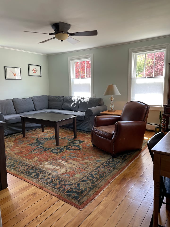 Downtown Housatonic House –10 Miles To Tangelwood - Great Barrington, MA