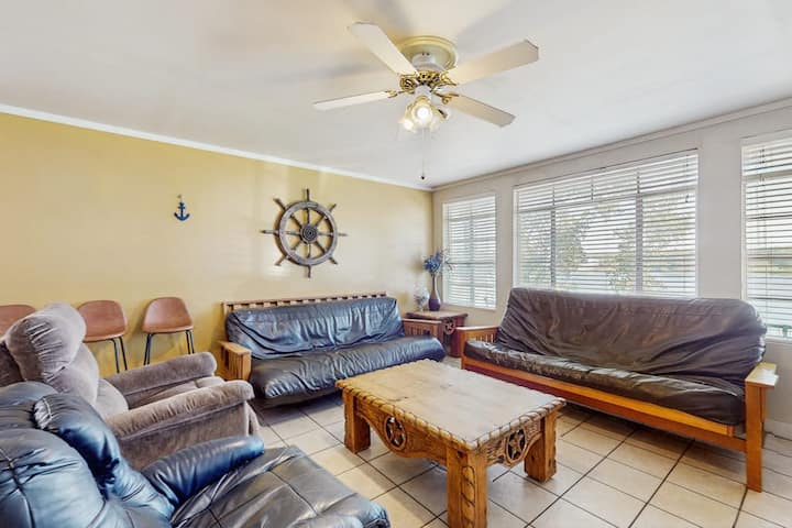 3br Lakefront With Dock & Kayaks - Kingsland, TX