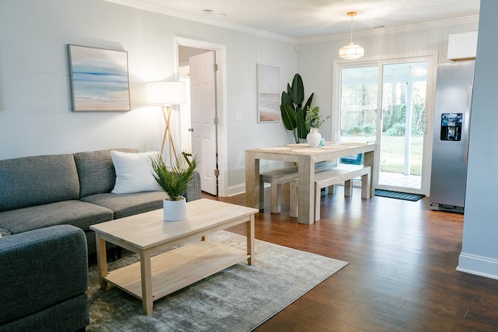 Pet Friendly Home / Near Parris Island / Sleeps 8 - Port Royal, SC