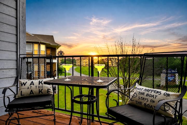 Lake Texoma Tanglewood Condo ~ Sleeps 8 ~ 3 Bath - Lake Texoma