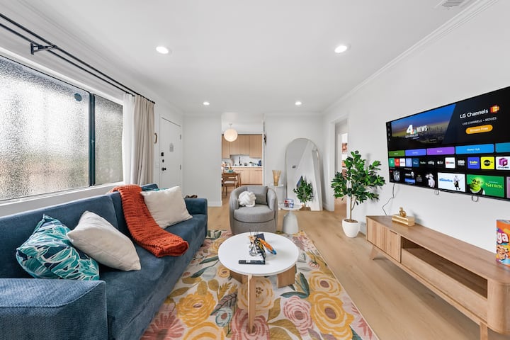 Pasadena New Retreat | Charming 2b Sweet Apartment - Pasadena, CA