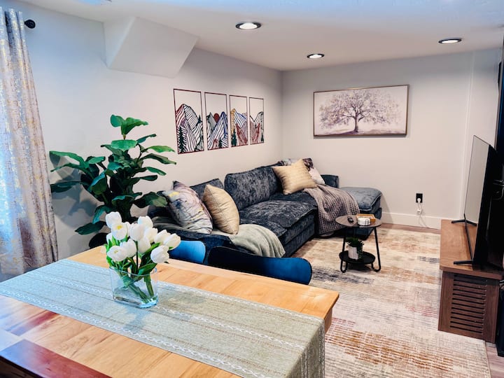 Stunning Two-bed Suite In Newly Renovated Duplex - Idaho Falls, ID