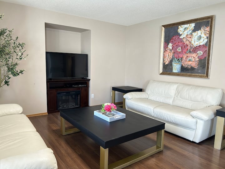 2br, King Bed, Ac, Walk Fish Creek, Spruce Meadows - Calgary