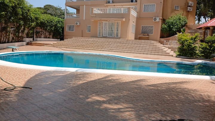Kiki Bay - Conakry