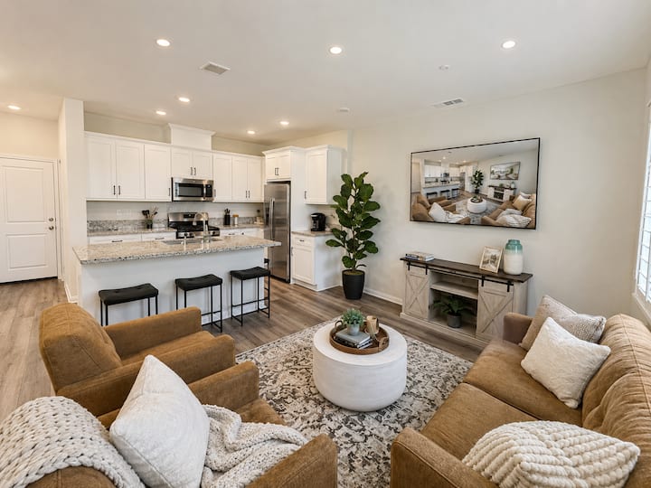 201 - Bright & Modern Valencia Townhome - Santa Clarita, CA