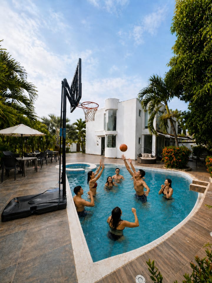 Villa Con Picina Privada Y Jacuzzi+centro Melgar - Melgar