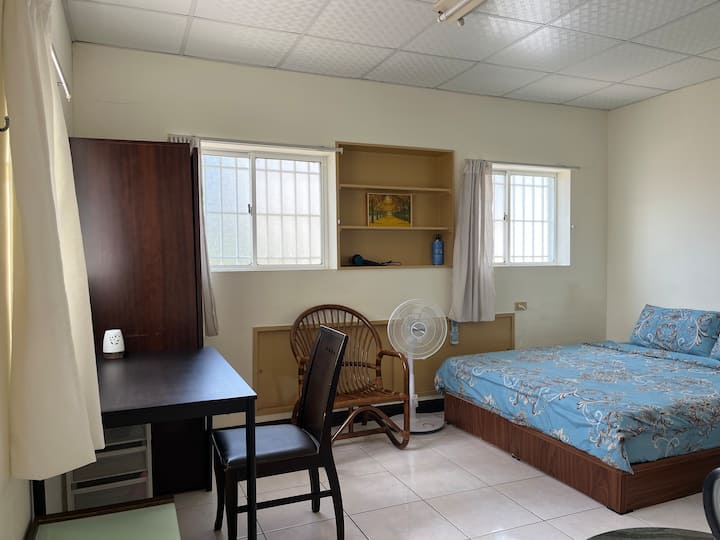Double Bed - C, With Private Bathroom (Monthly) - 台南 南區