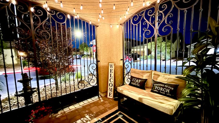 Modern Victorian Studio Retreat | Near Nellis Afb - North Las Vegas, NV