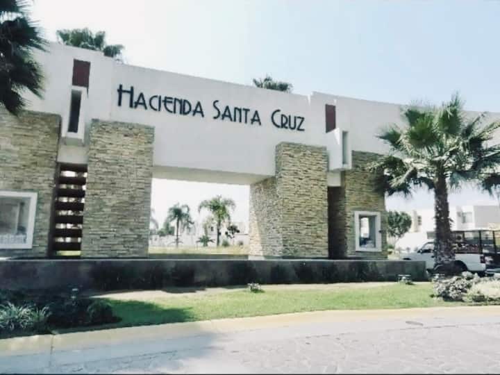 Linda Y Cómoda Casa Cerca Del Aeropuerto - Aeropuerto de Guadalajara Miguel Hidalgo y Costilla (GDL)