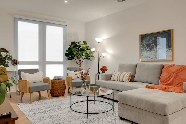 Brand New Luxury Home! - Newport Beach, CA