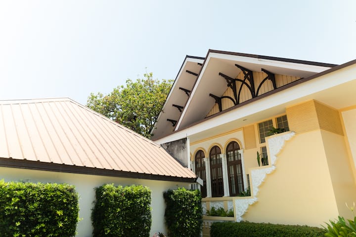 Breezy Bungalow - Dumaguete