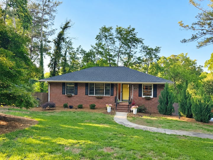 Charming Marietta Brick Bungalow - Kennesaw, GA