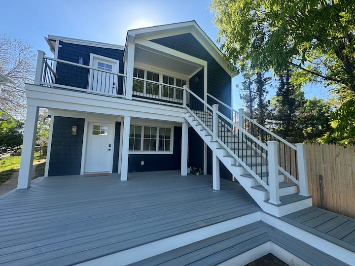 Pristine 3br/2ba Downtown Gem: Walk To All+parking - Greenport, NY