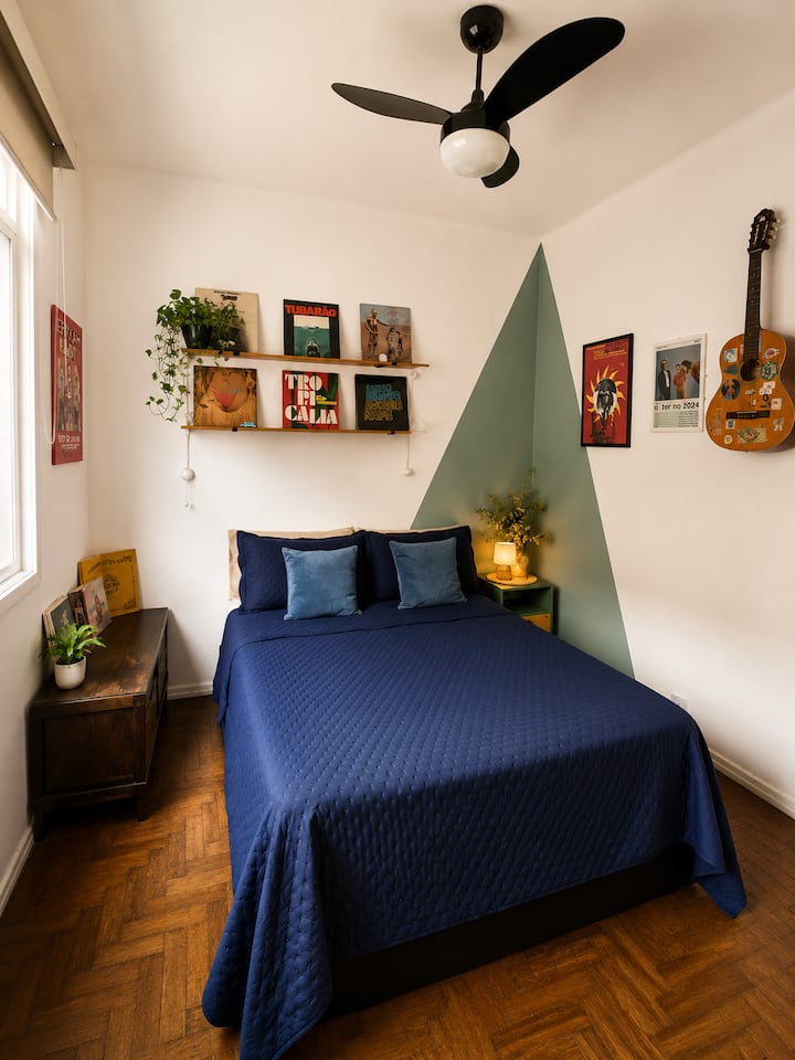 Quarto Em Apartamento Artístico Santa Teresa - Glória