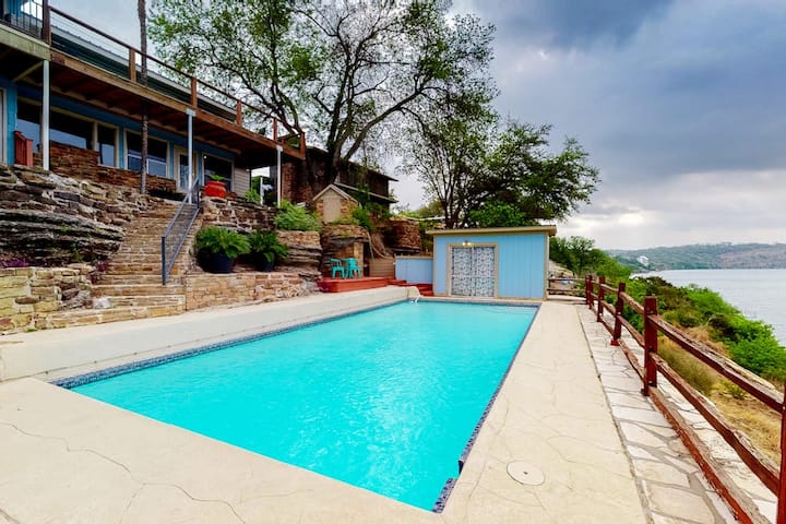 Modern 3br Lakefront Dog Friendly | Private Pool - Marble Falls, TX