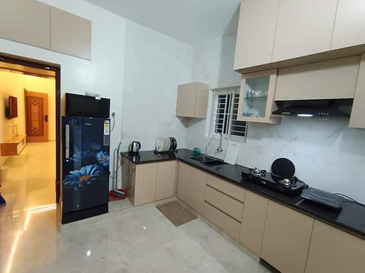 Anandham Bliss-luxury 2br + Full Kitchen - Coimbatore