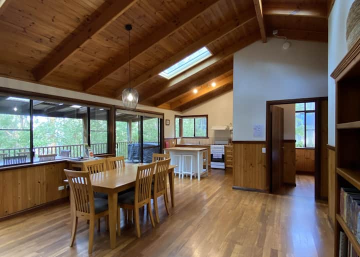 Kulbardi Mia Mia: Accessible Cabin, Dogs Welcome - Ocean Beach