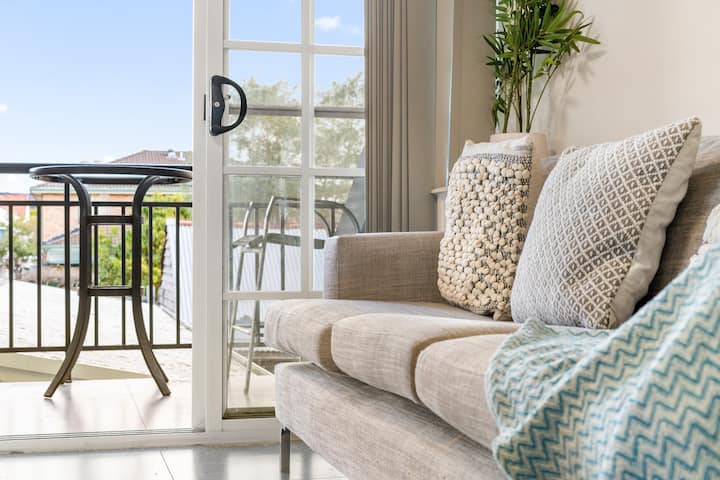 4br Retreat, 1 Minute Walk To Shops, Train Station - Parramatta