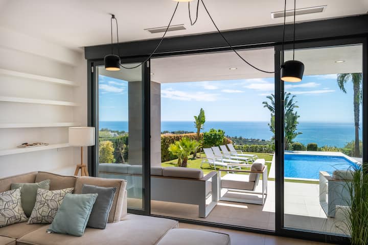 Villa Bahia De Las Rocas 4br With Private Pool - Espanha