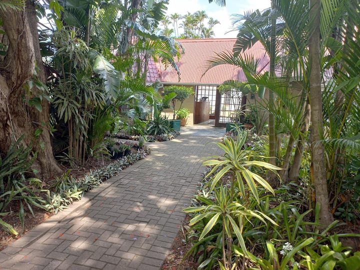 Rondavel Triple With Garden Views - Mtubatuba