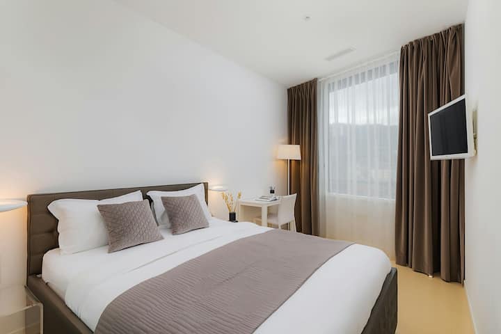 2 Bedroom Apartment Junior - Zurich, Switzerland