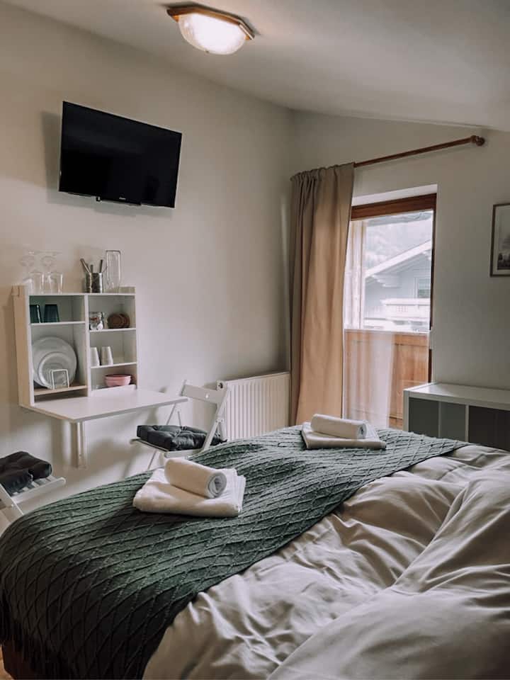 Das Linke/zwei Betten, Ein Badezimmer - Altenmarkt im Pongau