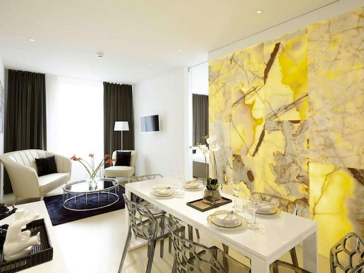2 Bedroom Apartment Senior - Zurich, Switzerland