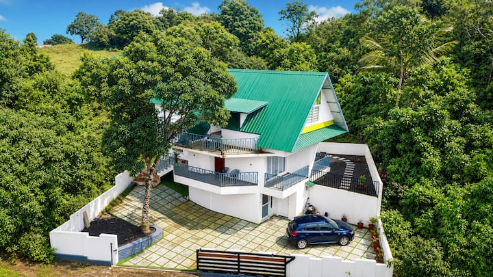 Misty Valley 3bhk Villa | Kuttikkanam By Homeyhuts - Kuttikkanam