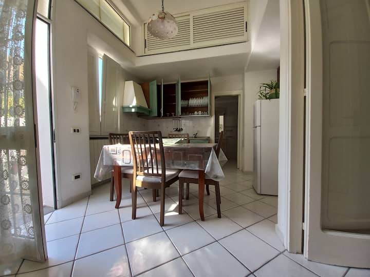 Appartamento Con Camera E Cucina - Ischia