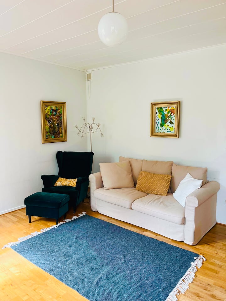 Lägenhet Med Bästa Läge I Duvbo - Stockholm