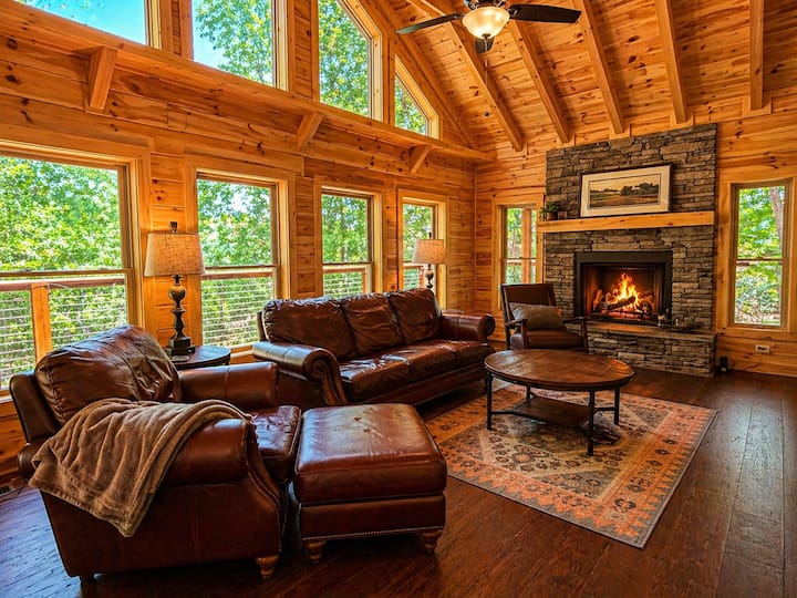 Mountain Birdies Cabin In Rumbling Bald Lake Lure - Lake Lure, NC