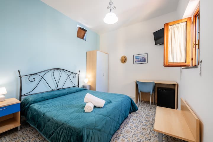 La Capannina Rooms - Matrimoniale - Procida