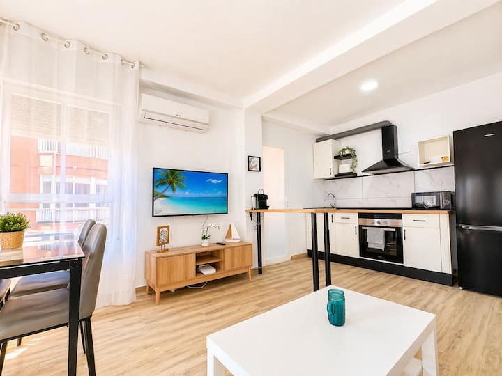 Sunny Suecia Apartment - Torrevieja