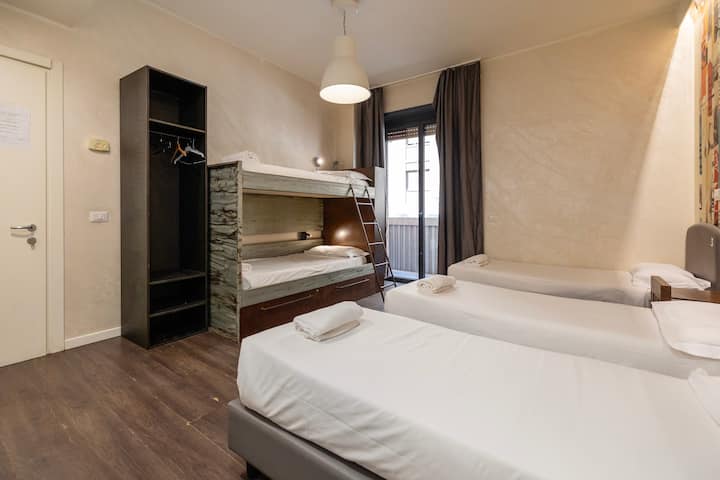 Hostel Trastevere Bed In 6 Female Dormitory - Rome