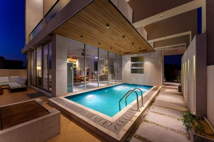 Beach Hut Karachi | Pool, Bbq & Luxury Stay - Karachi